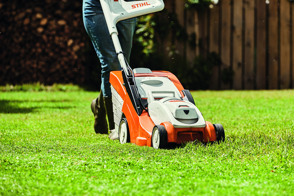 Quiet Mark | Stihl RMA 339 C PRO Cordless Lawnmower