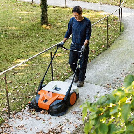 Quiet Mark | Stihl KGA 770 PRO Cordless Sweeper