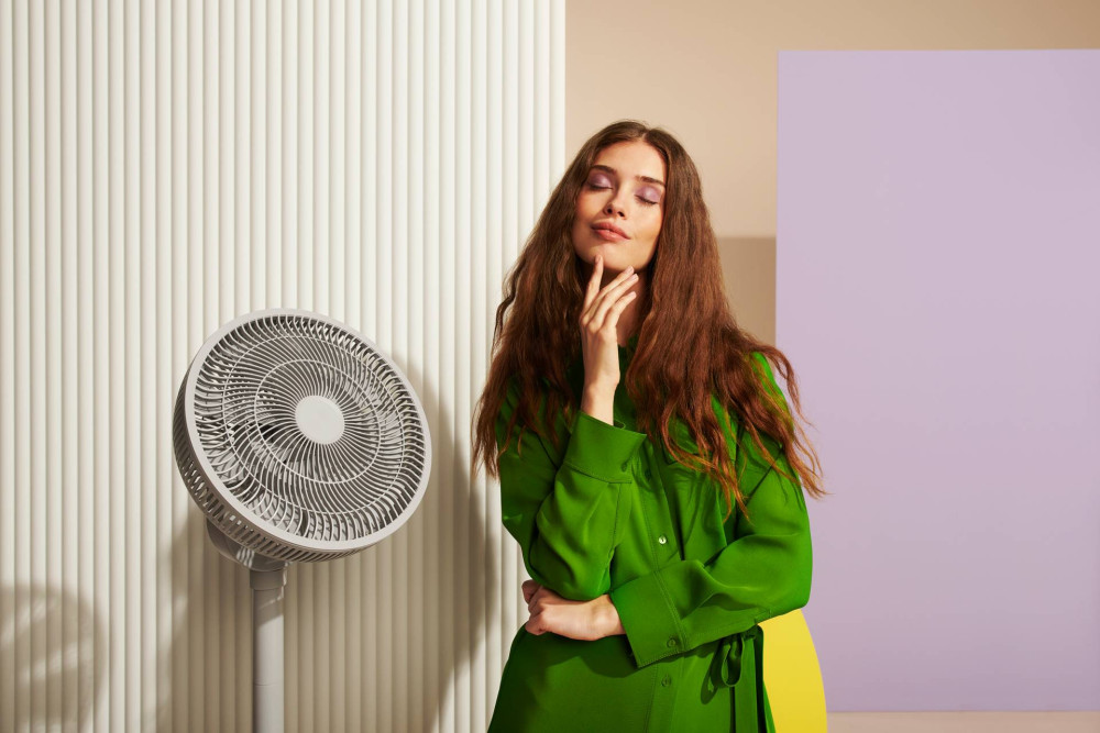 Quiet Mark | Duux Whisper Flex DXCF19UK Grey Pedestal Propeller Fan