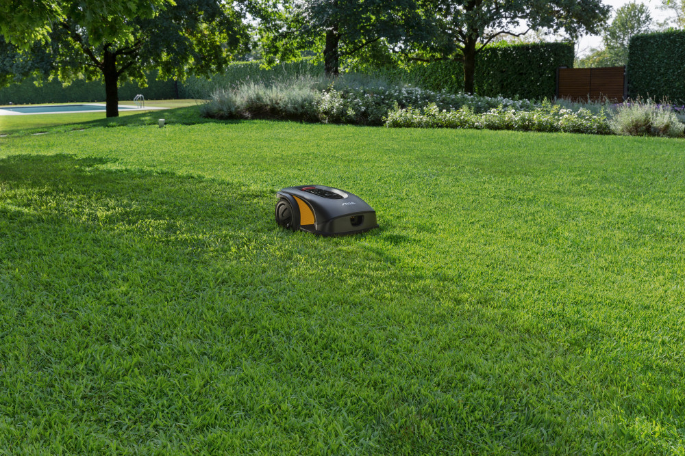 Quiet Mark | STIGA A 7500 Robotic Lawn Mower