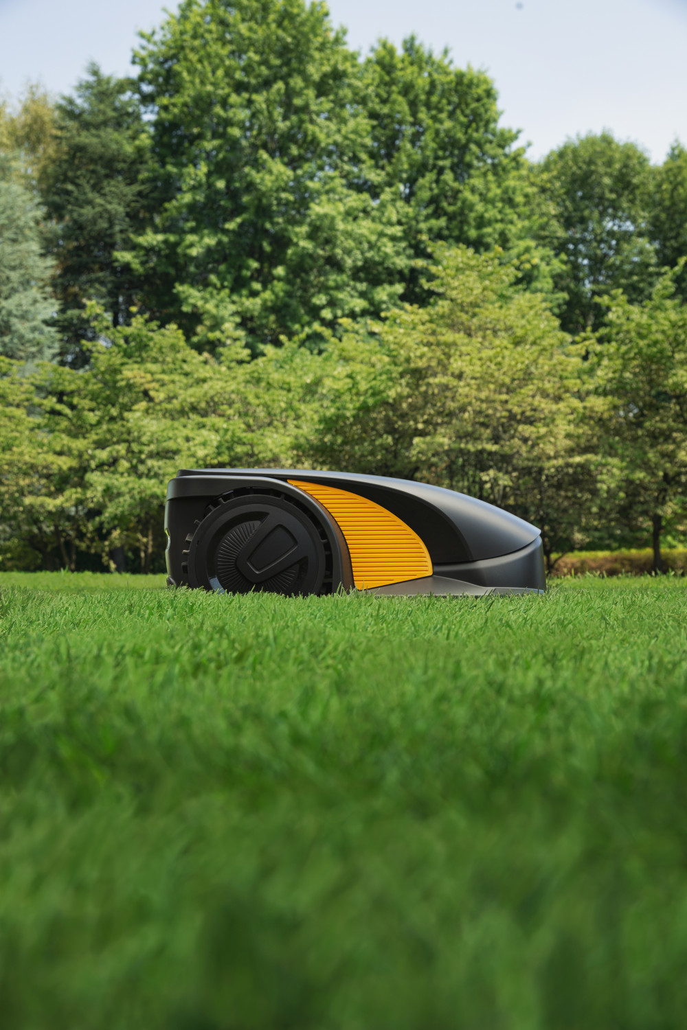Quiet Mark | STIGA A 7500 Robotic Lawn Mower