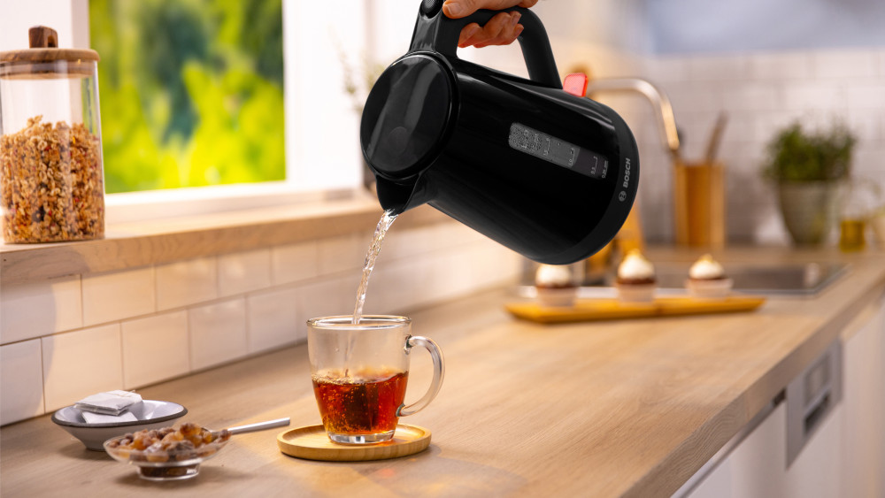 Quiet Mark | Bosch MyMoment Delight Cordless TWK1M123GB Black Kettle