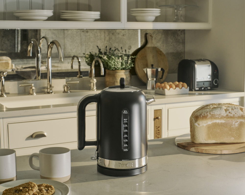Quiet Mark | Dualit Classic Kettle - Matte Black
